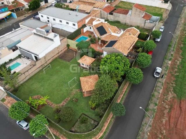 Casa / Sobrado para Venda em Araraquara/SP Vila Harmonia 3 Quartos