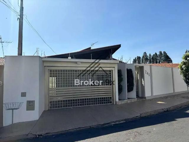 Casa / Sobrado para Venda em Araraquara/SP Vila Harmonia 3 Quartos