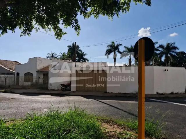 Casa / Sobrado para Venda em Araraquara/SP Vila José Bonifácio 4 Quartos