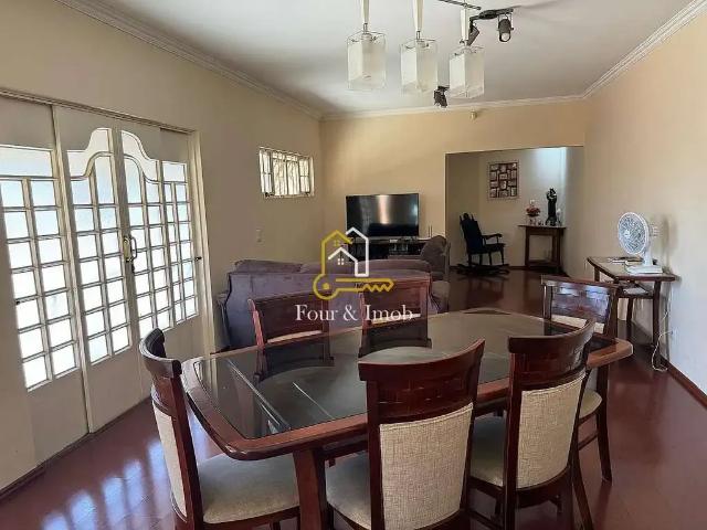 Casa / Sobrado para Venda em Araraquara/SP Vila José Bonifácio 2 Quartos