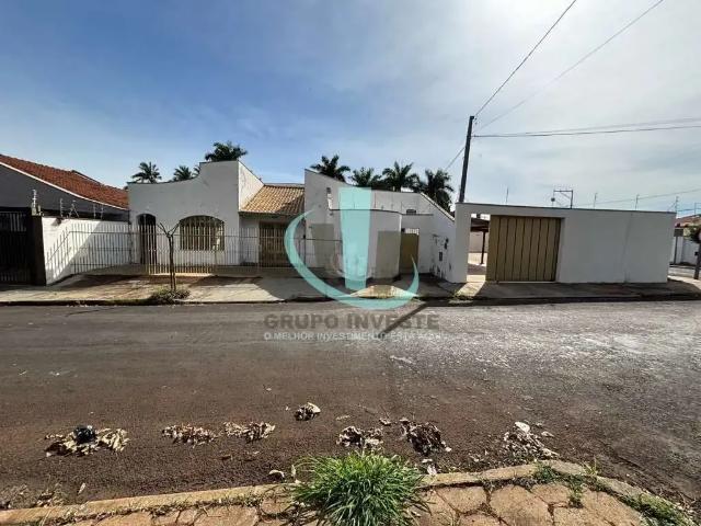 Casa / Sobrado para Venda em Araraquara/SP Vila José Bonifácio 3 Quartos