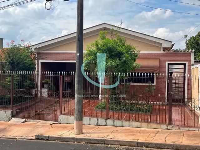 Casa / Sobrado para Venda em Araraquara/SP Vila Melhado 3 Quartos