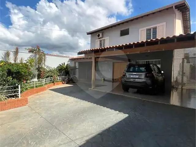 Casa / Sobrado para Venda em Araraquara/SP Vila Santa Maria Vila Xavier 4 Quartos