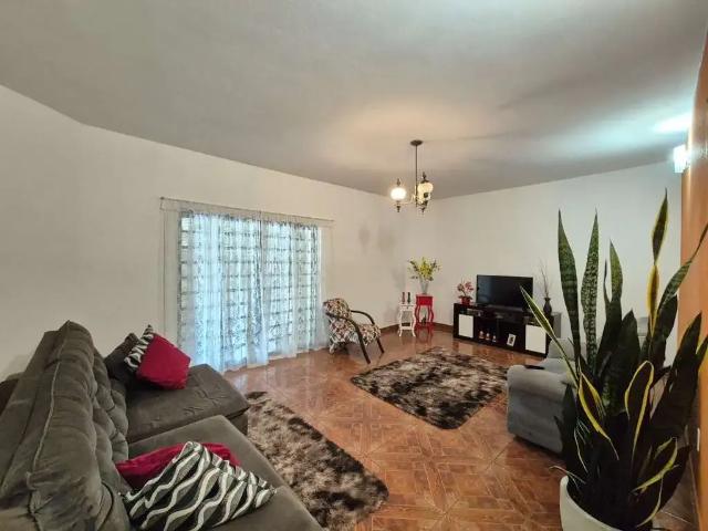 Casa / Sobrado para Venda em Araraquara/SP Vila Santa Maria Vila Xavier 3 Quartos