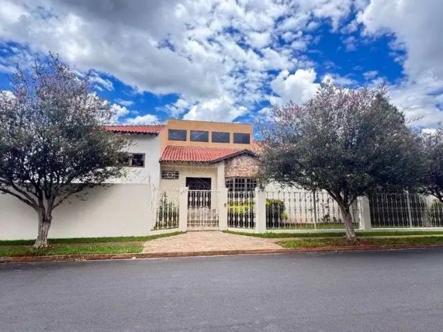 Casa / Sobrado para Venda em Araraquara/SP Vila Sedenho 3 Quartos