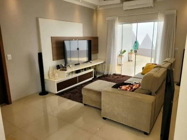 Casa / Sobrado para Venda em Araraquara/SP Vila Suconasa 3 Quartos