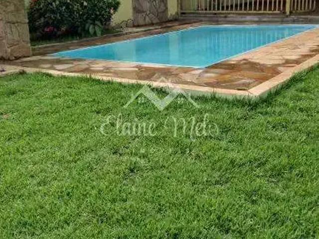 Casa / Sobrado para Venda em Araraquara/SP Vila Suconasa 3 Quartos