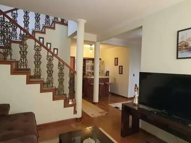 Casa / Sobrado para Venda em Araraquara/SP Vila Suconasa 3 Quartos