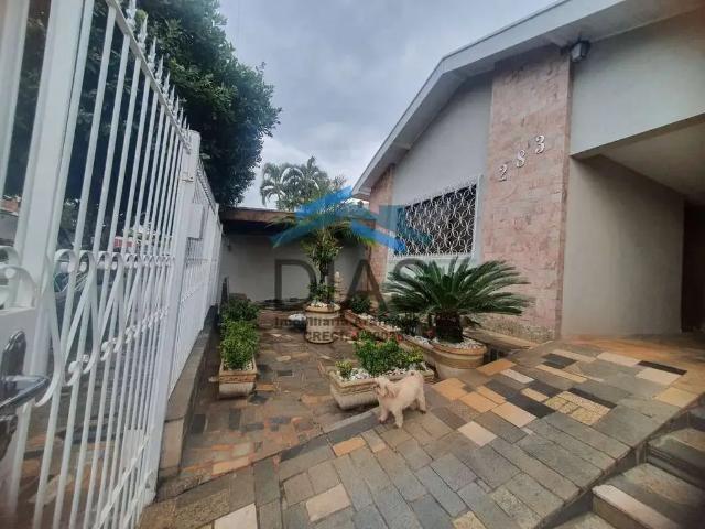 Casa / Sobrado para Venda em Araraquara/SP Vila Suconasa 3 Quartos