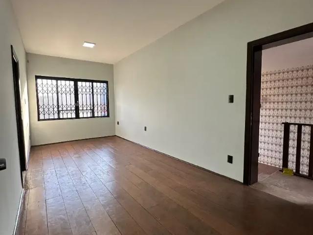 Casa / Sobrado para Venda em Araras/SP Centro 3 Quartos