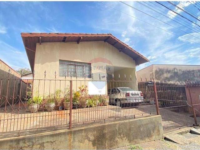 Casa / Sobrado para Venda em Araras/SP Jardim dos Ypês 3 Quartos