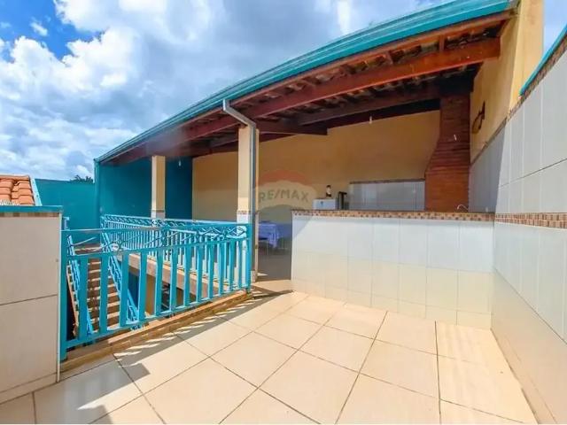Casa / Sobrado para Venda em Araras/SP Jardim José Ometto I 4 Quartos