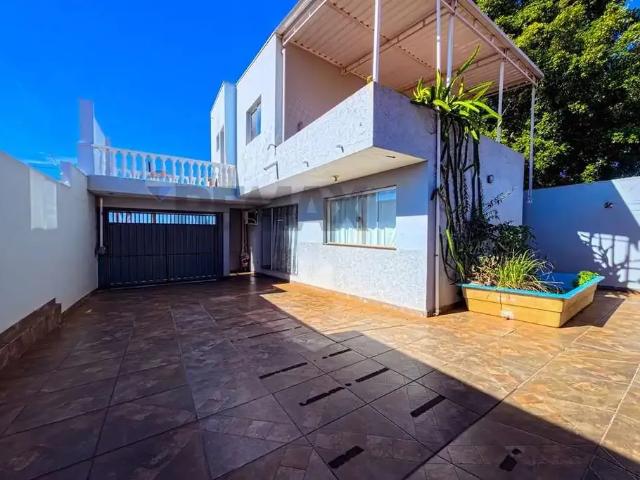Casa / Sobrado para Venda em Araras/SP Jardim Santa Olívia II 5 Quartos