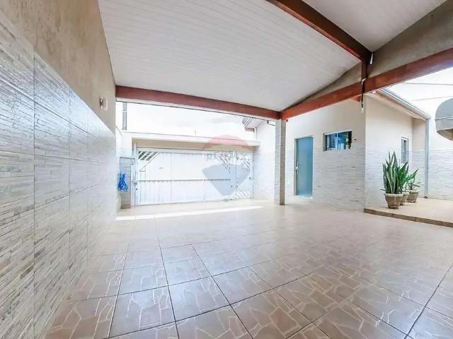 Casa / Sobrado para Venda em Araras/SP Jardim Tangará 5 Quartos