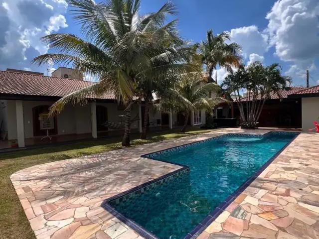 Casa / Sobrado para Venda em Araras/SP Parque Santa Cândida 3 Quartos