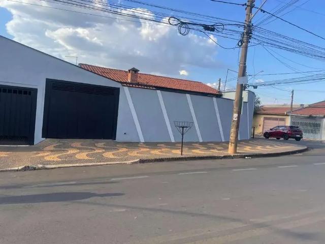 Casa / Sobrado para Venda em Araras/SP Parque Tiradentes 3 Quartos