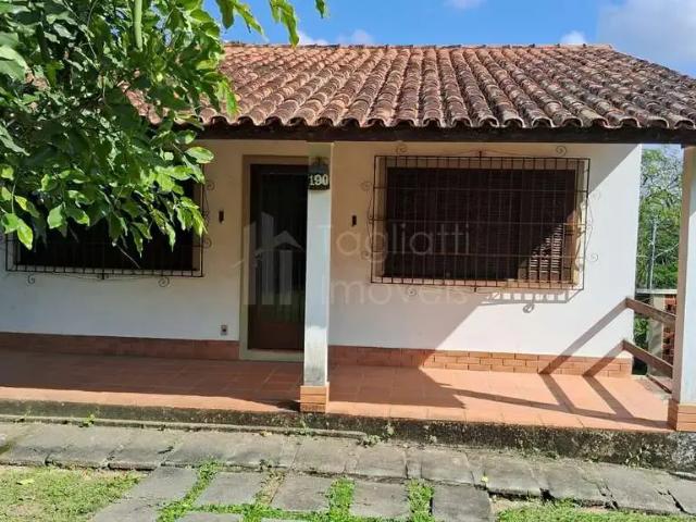 Casa / Sobrado para Venda em Araruama/RJ Areal 2 Quartos