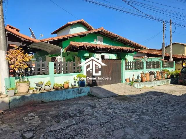 Casa / Sobrado para Venda em Araruama/RJ Areal 4 Quartos