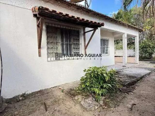 Casa / Sobrado para Venda em Araruama/RJ Areal 4 Quartos