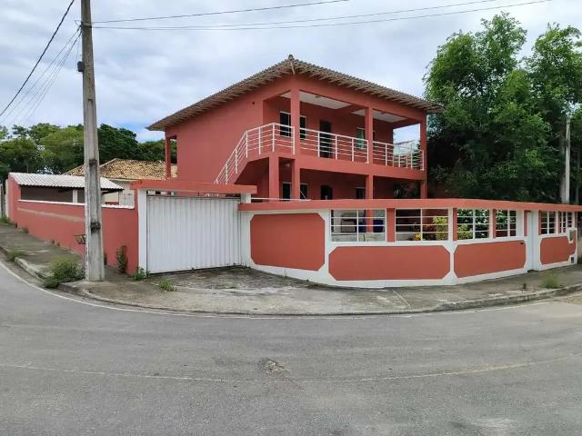 Casa / Sobrado para Venda em Araruama/RJ Boa Perna 4 Quartos