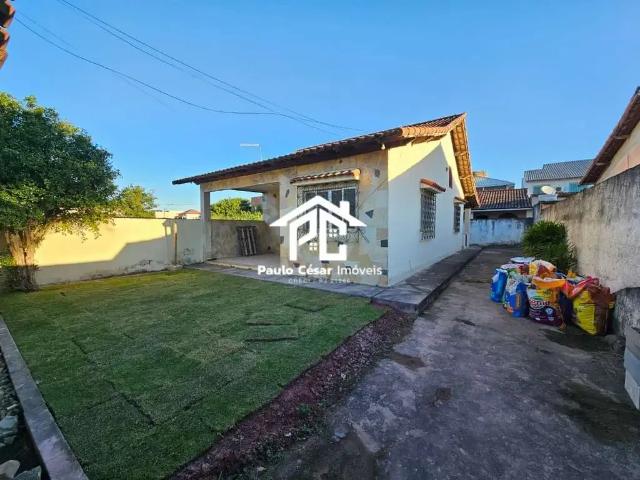 Casa / Sobrado para Venda em Araruama/RJ Centro 4 Quartos