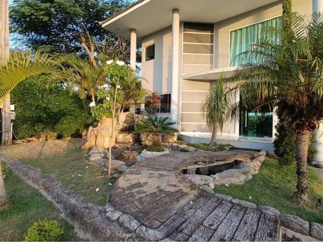 Casa / Sobrado para Venda em Araruama/RJ Centro 4 Quartos