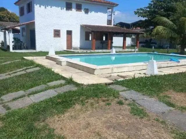 Casa / Sobrado para Venda em Araruama/RJ Coqueiral 4 Quartos