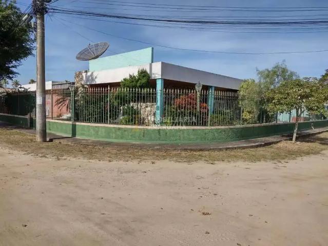 Casa / Sobrado para Venda em Araruama/RJ Coqueiral 4 Quartos