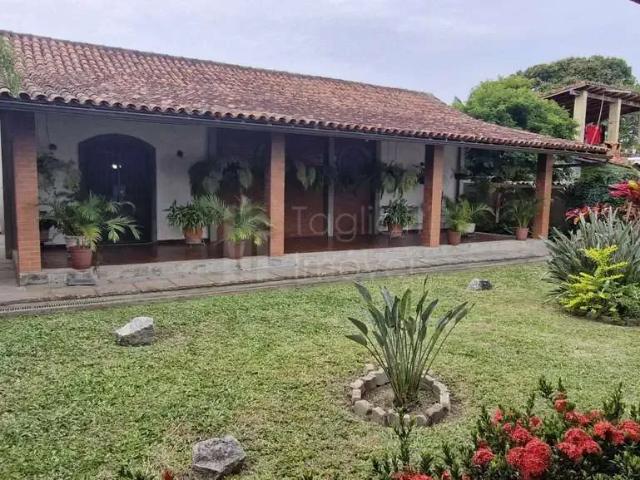 Casa / Sobrado para Venda em Araruama/RJ Coqueiral 3 Quartos