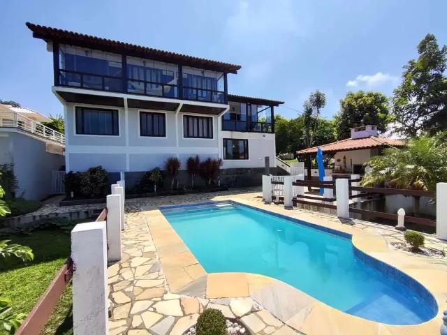 Casa / Sobrado para Venda em Araruama/RJ Iguabinha 5 Quartos
