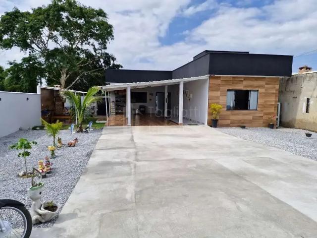 Casa / Sobrado para Venda em Araruama/RJ Lagoinha 2 Quartos
