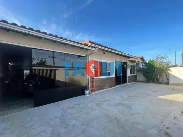 Casa / Sobrado para Venda em Araruama/RJ Parati 4 Quartos