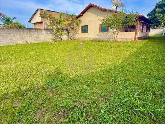 Casa / Sobrado para Venda em Araruama/RJ Parati 3 Quartos