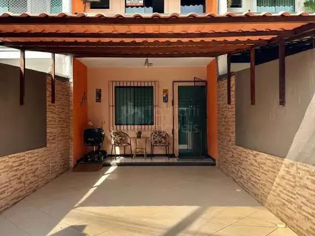 Casa / Sobrado para Venda em Araruama/RJ Parque Hotel 3 Quartos