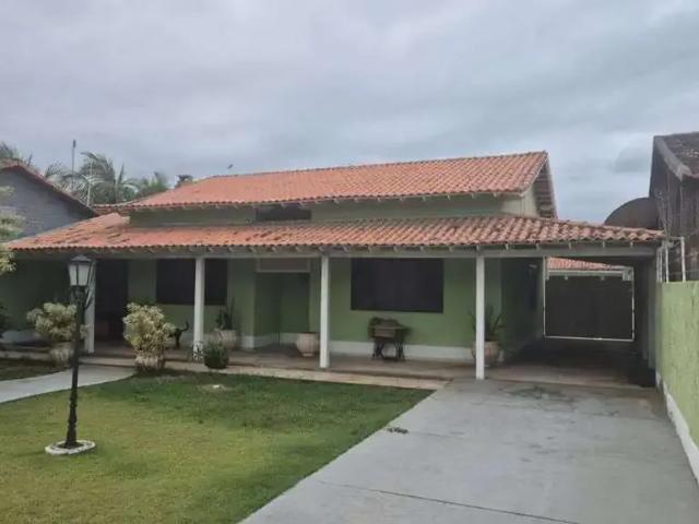 Casa / Sobrado para Venda em Araruama/RJ Praia Seca 4 Quartos