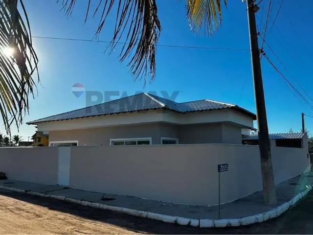 Casa / Sobrado para Venda em Arraial do Cabo/RJ Figueira 4 Quartos