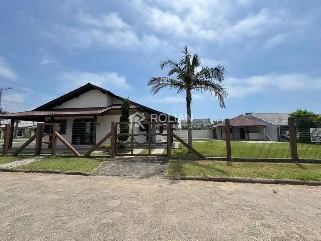 Casa / Sobrado para Venda em Arroio do Sal/RS Camboim 5 Quartos