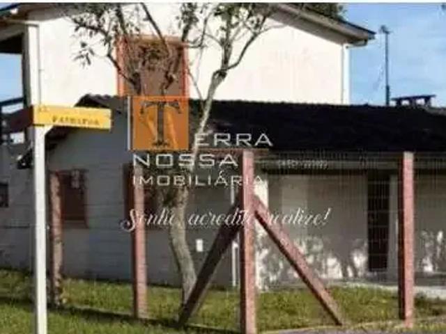 Casa / Sobrado para Venda em Arroio do Sal/RS Centro 3 Quartos