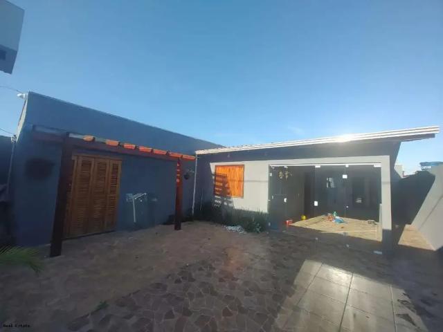 Casa / Sobrado para Venda em Arroio do Sal/RS Centro 3 Quartos