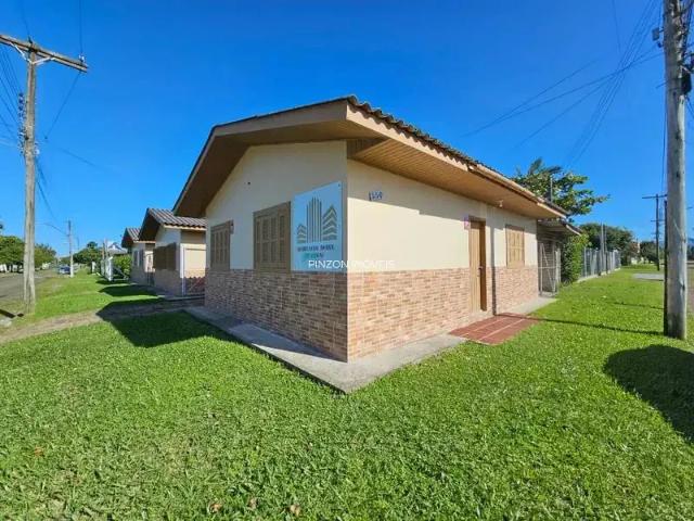 Casa / Sobrado para Venda em Arroio do Sal/RS Areias Brancas 3 Quartos