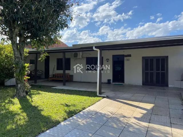 Casa / Sobrado para Venda em Arroio do Sal/RS Areias Brancas 4 Quartos