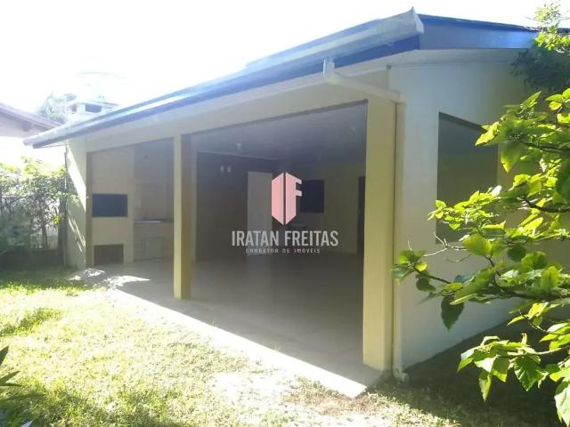 Casa / Sobrado para Venda em Arroio do Sal/RS Balneário Atlântico 4 Quartos