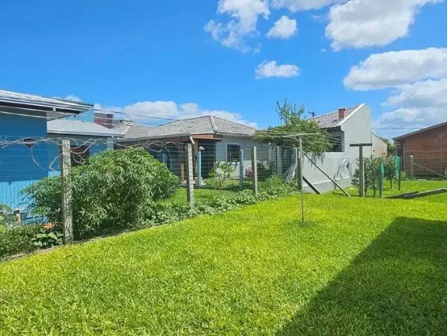 Casa / Sobrado para Venda em Arroio do Sal/RS Balneário Alfa 3 Quartos