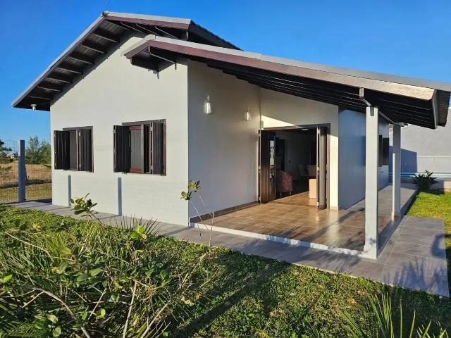 Casa / Sobrado para Venda em Arroio do Sal/RS Balneário Alfa 4 Quartos