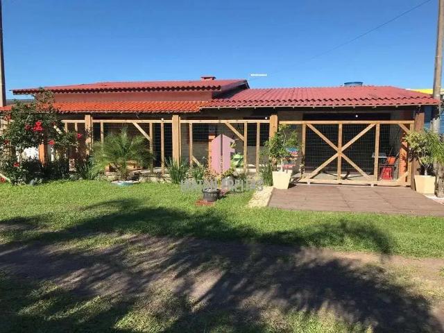 Casa / Sobrado para Venda em Arroio do Sal/RS Balneário Figueirinha 3 Quartos