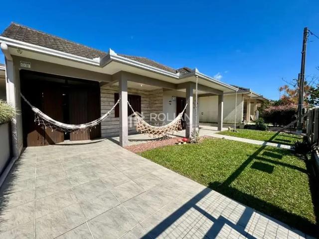 Casa / Sobrado para Venda em Arroio do Sal/RS Balneário São Jorge 3 Quartos