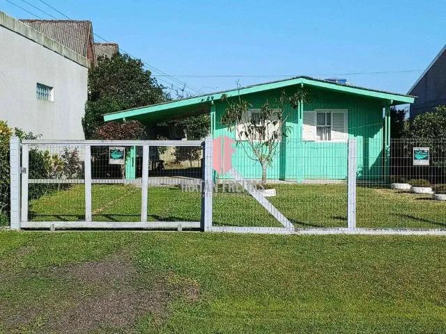 Casa / Sobrado para Venda em Arroio do Sal/RS Pérola 2 Quartos