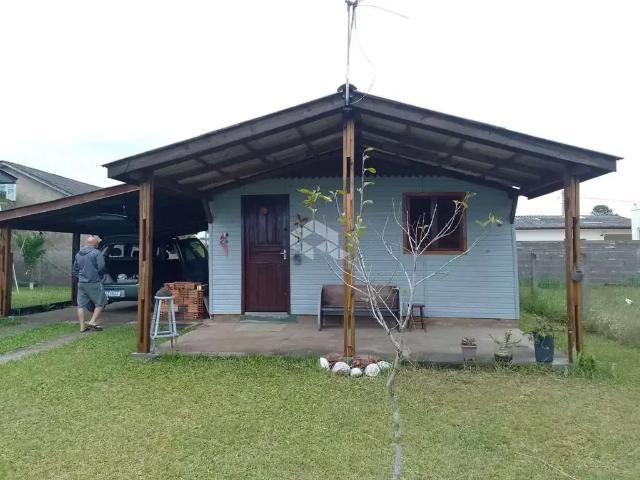 Casa / Sobrado para Venda em Arroio do Sal/RS Praia Azul 3 Quartos