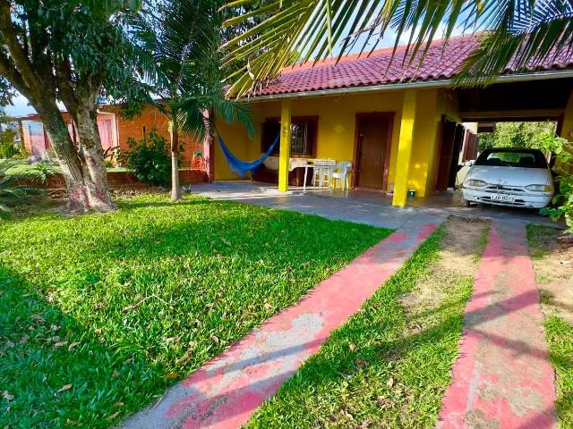 Casa / Sobrado para Venda em Arroio do Sal/RS Praia de Âncora 2 Quartos