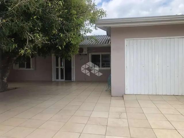 Casa / Sobrado para Venda em Arroio do Sal/RS Praia de Bom Jesus 3 Quartos